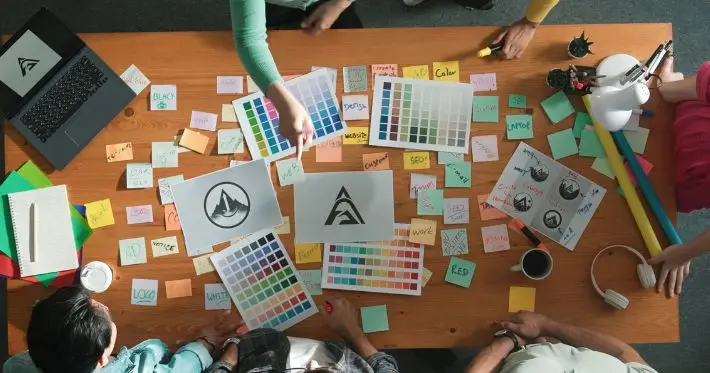 Atributos de marca: como definir e aplicar com sucesso